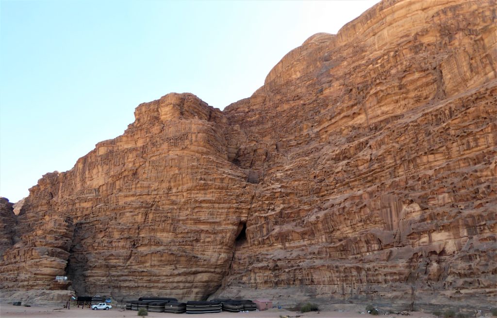 Wadi Rum - spectacular Arabian Desert ~ Batnomad